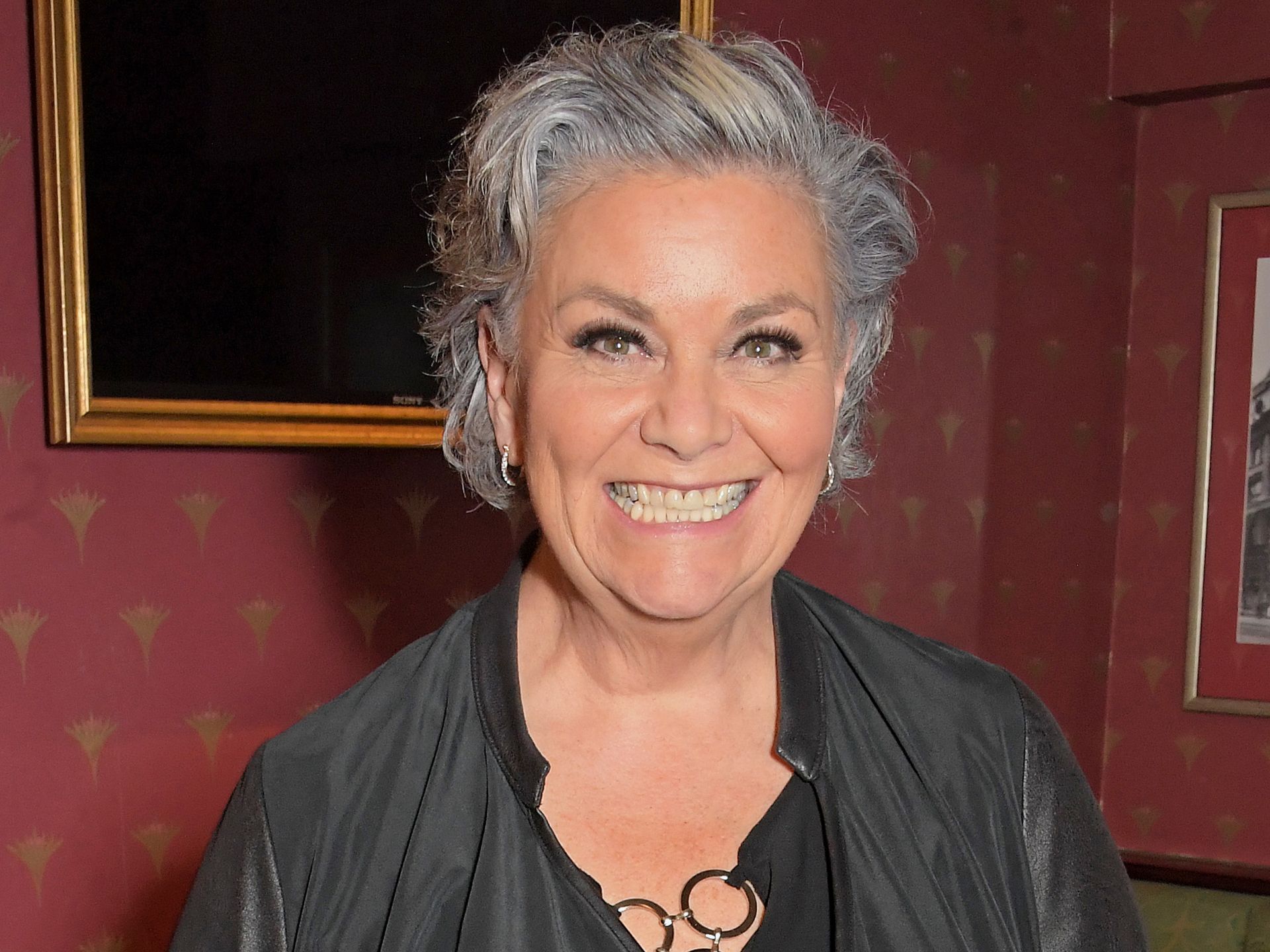 Dawn House's Instagram, Twitter & Facebook on IDCrawl