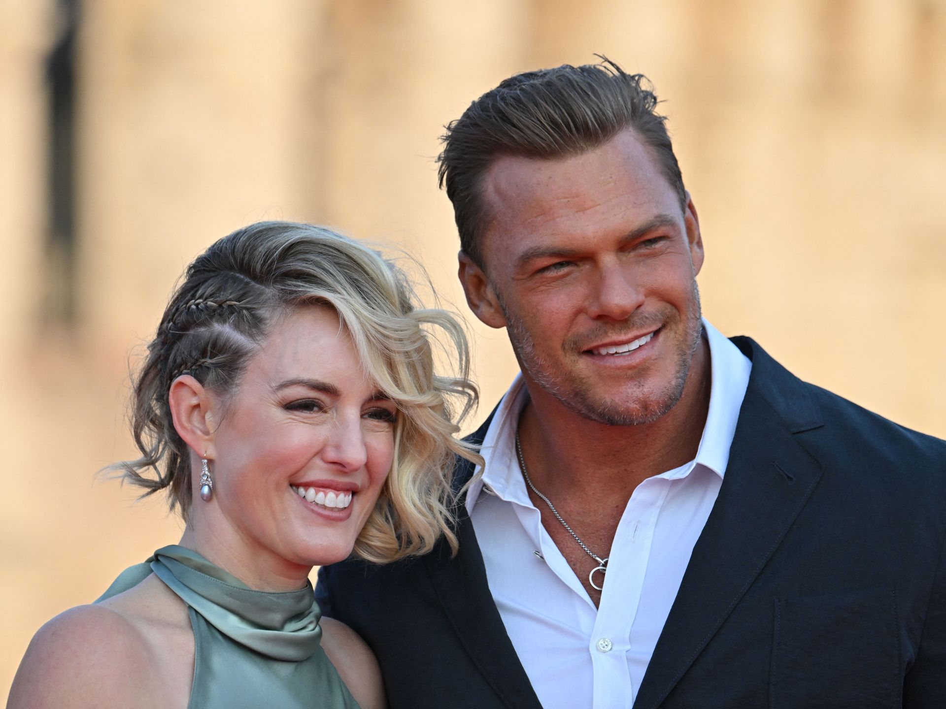 Esposa De Alan Ritchson Esposa De Alan Ritchson | TikTok