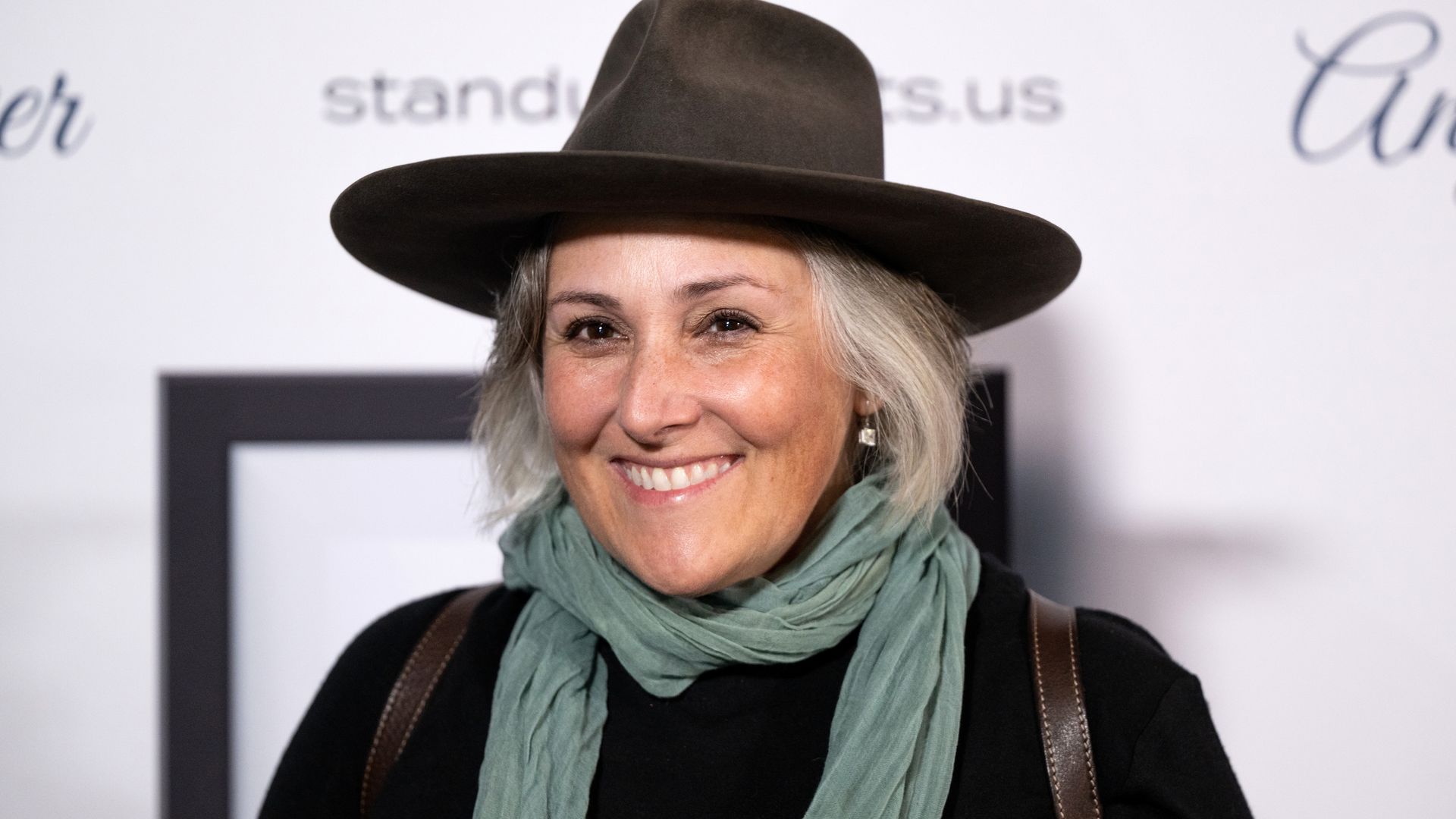 Ricki Lake reveals facelift results with incredible before and after ...