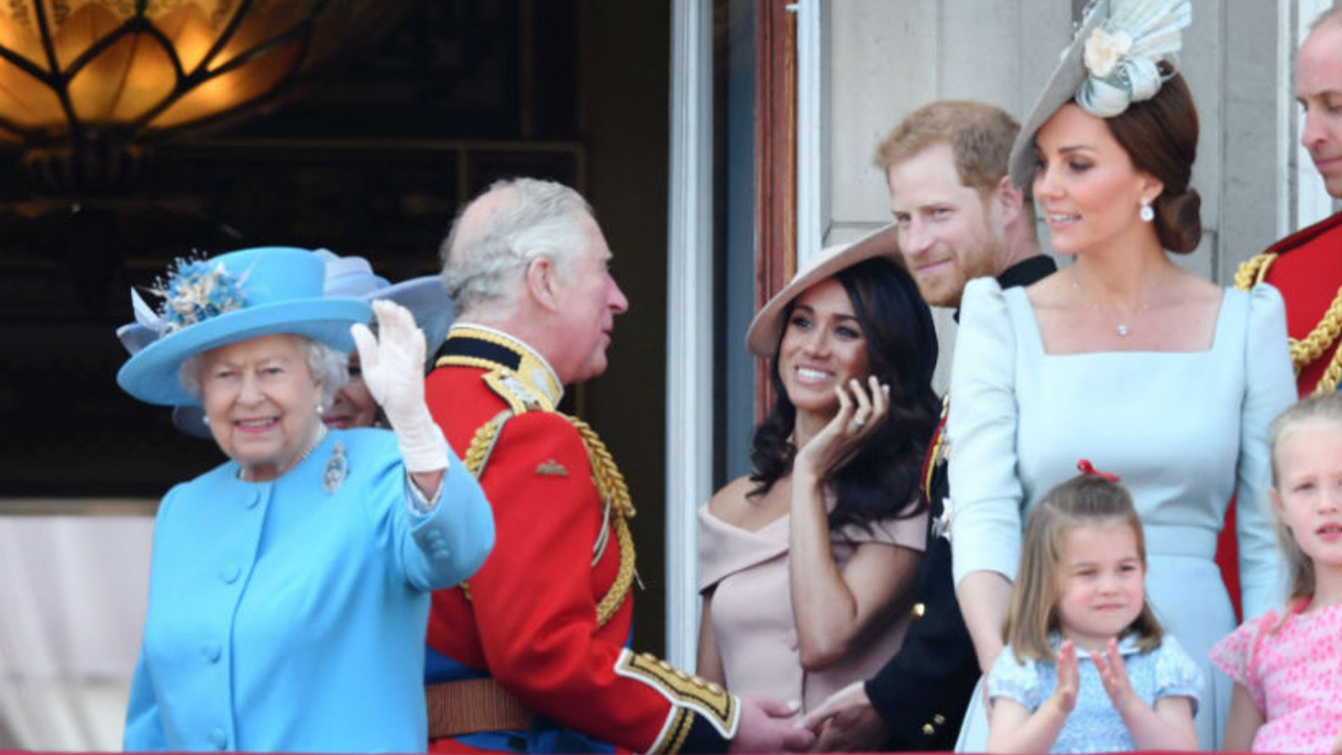 Princess Charlotte adorably copies the Queen’s wave - and Her Majesty's ...