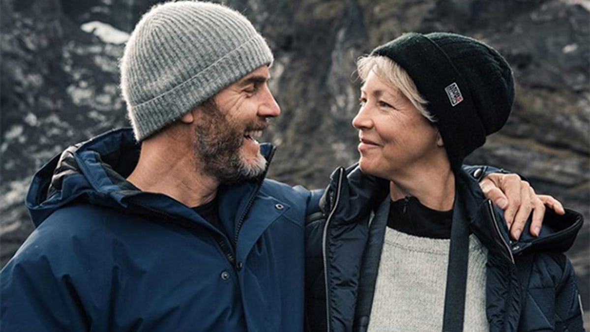 Gary Barlow recreates sweet snapshot with wife Dawn to celebrate ...