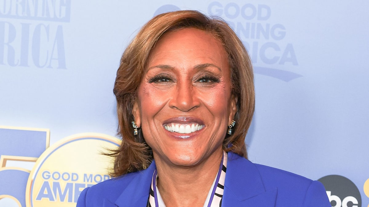 GMA's Robin Roberts steps out in statement skirt and boots | HELLO!