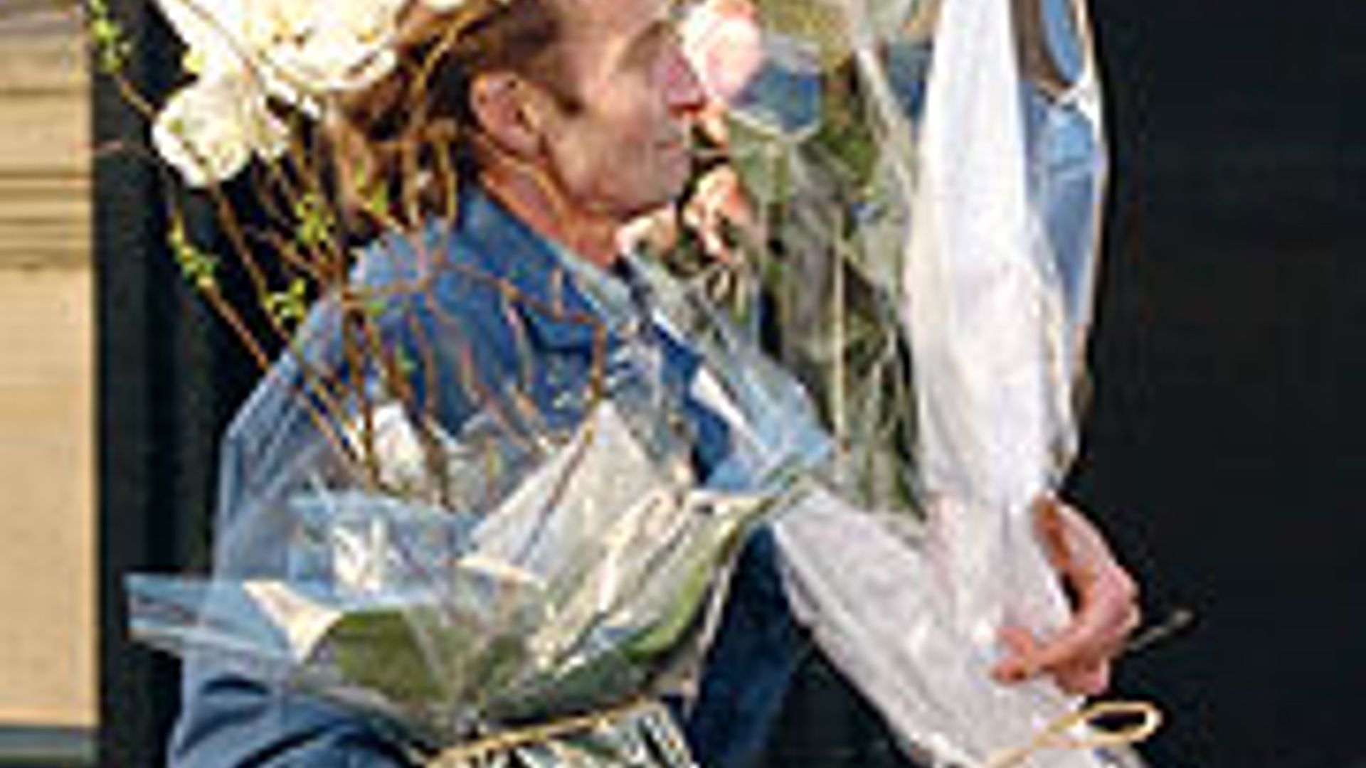 Nicolas Sarkozy and his First Lady enjoy a romantic walk | HELLO!