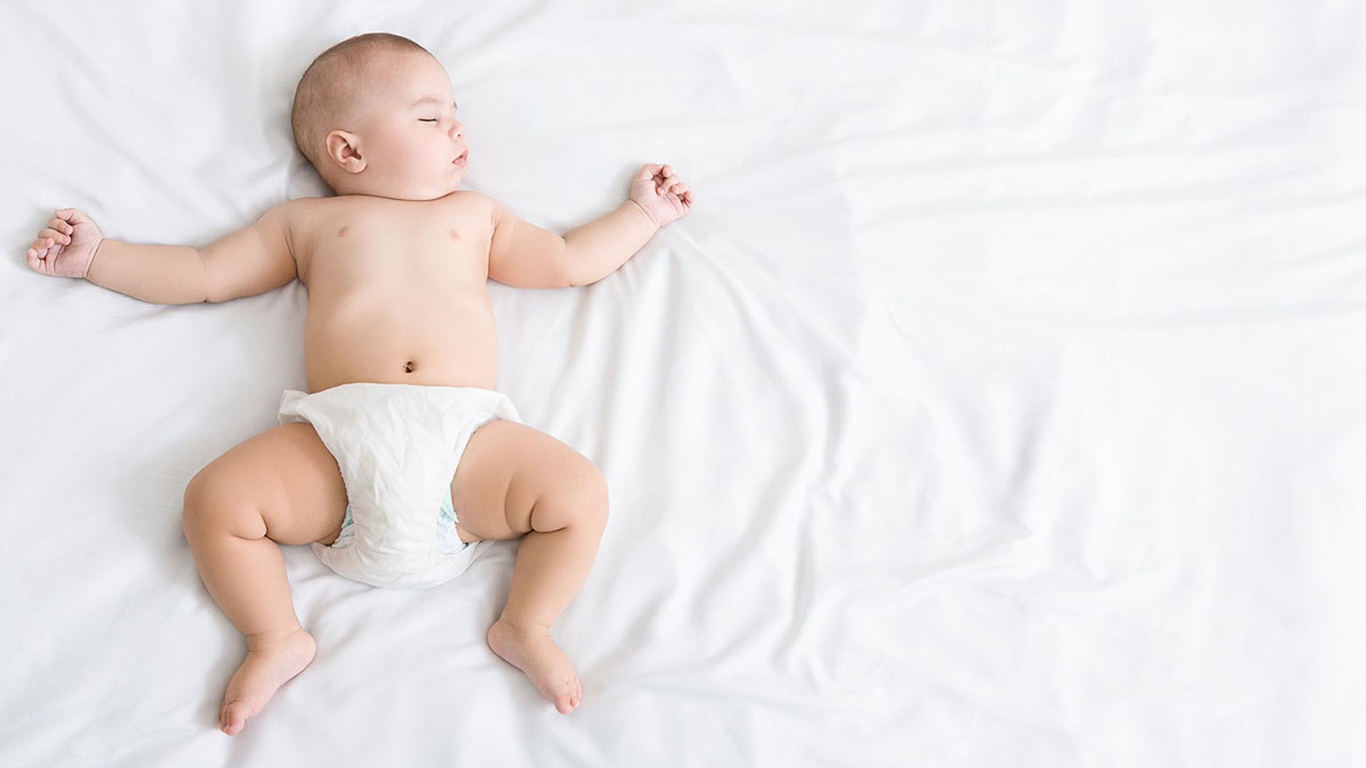 Top tips to help your sleeping baby stay cool during hot weather | HELLO!