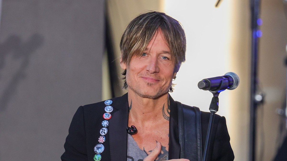 Keith Urban reflects on years of personal struggle as he celebrates ...