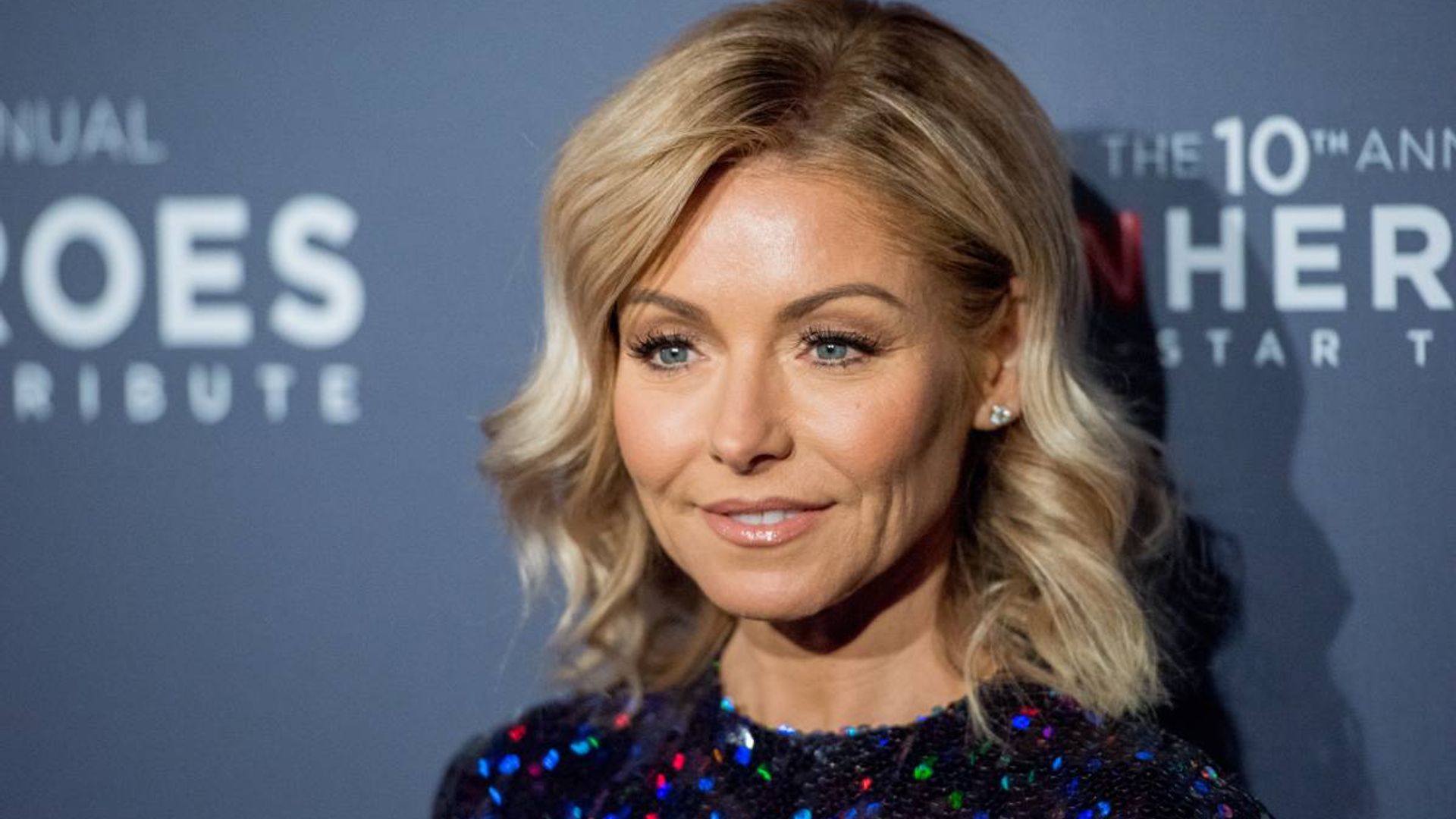 Kelly Ripa dazzles in a body-skimming mini dress you can’t miss | HELLO!