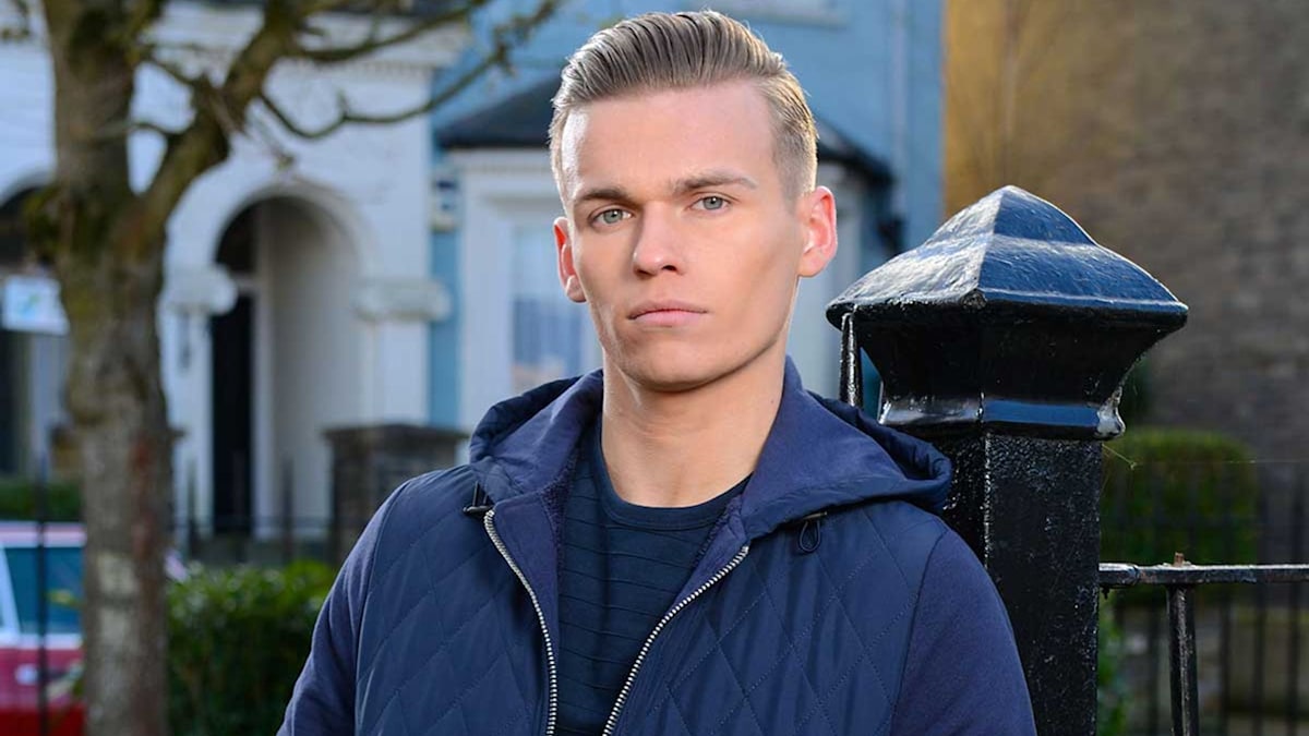 EastEnders spoilers: Hunter takes hostages in the Vic - but WHO dies ...