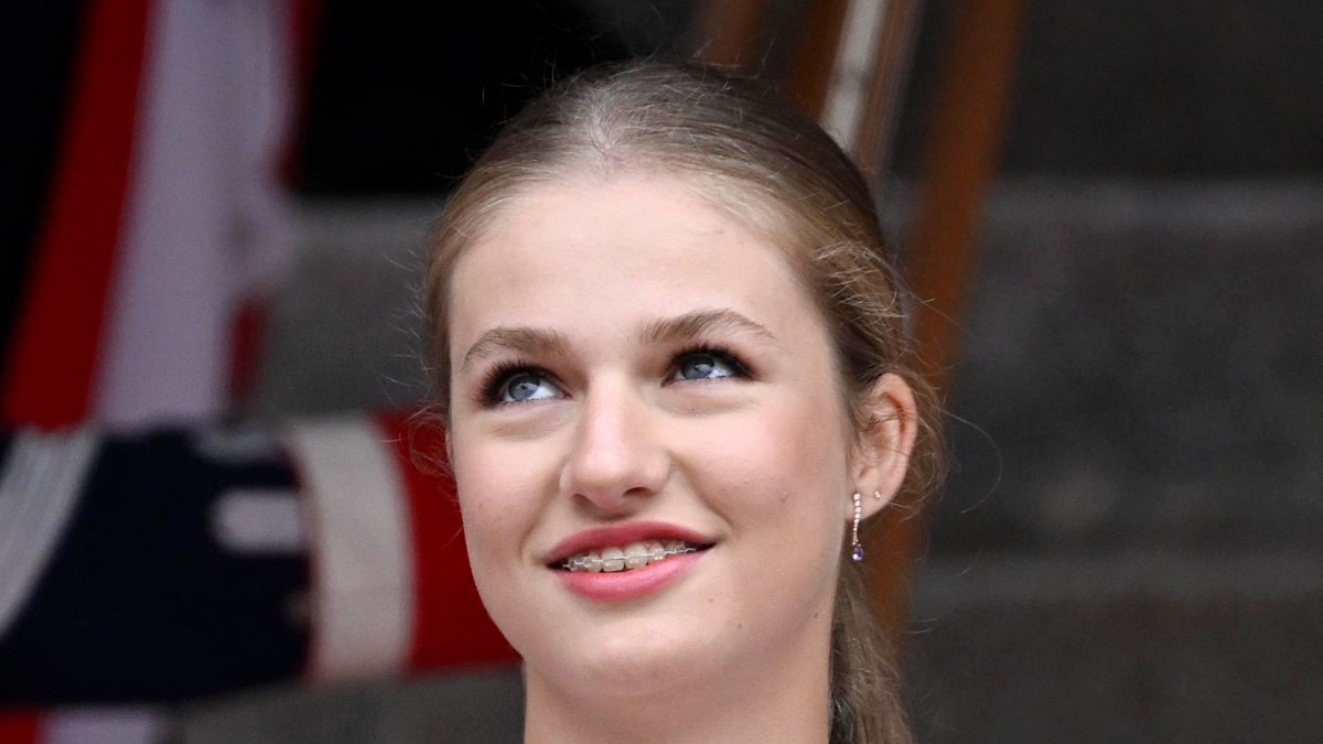 Princess Leonor steps into the spotlight on milestone birthday for ...