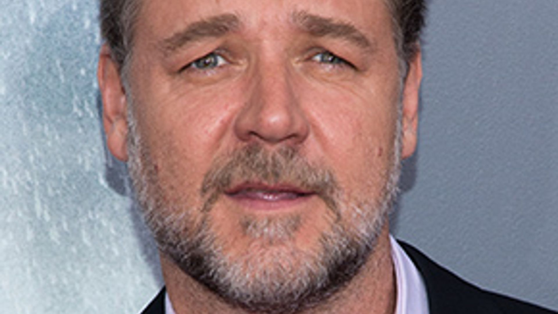 Russell Crowe - Biography | HELLO!