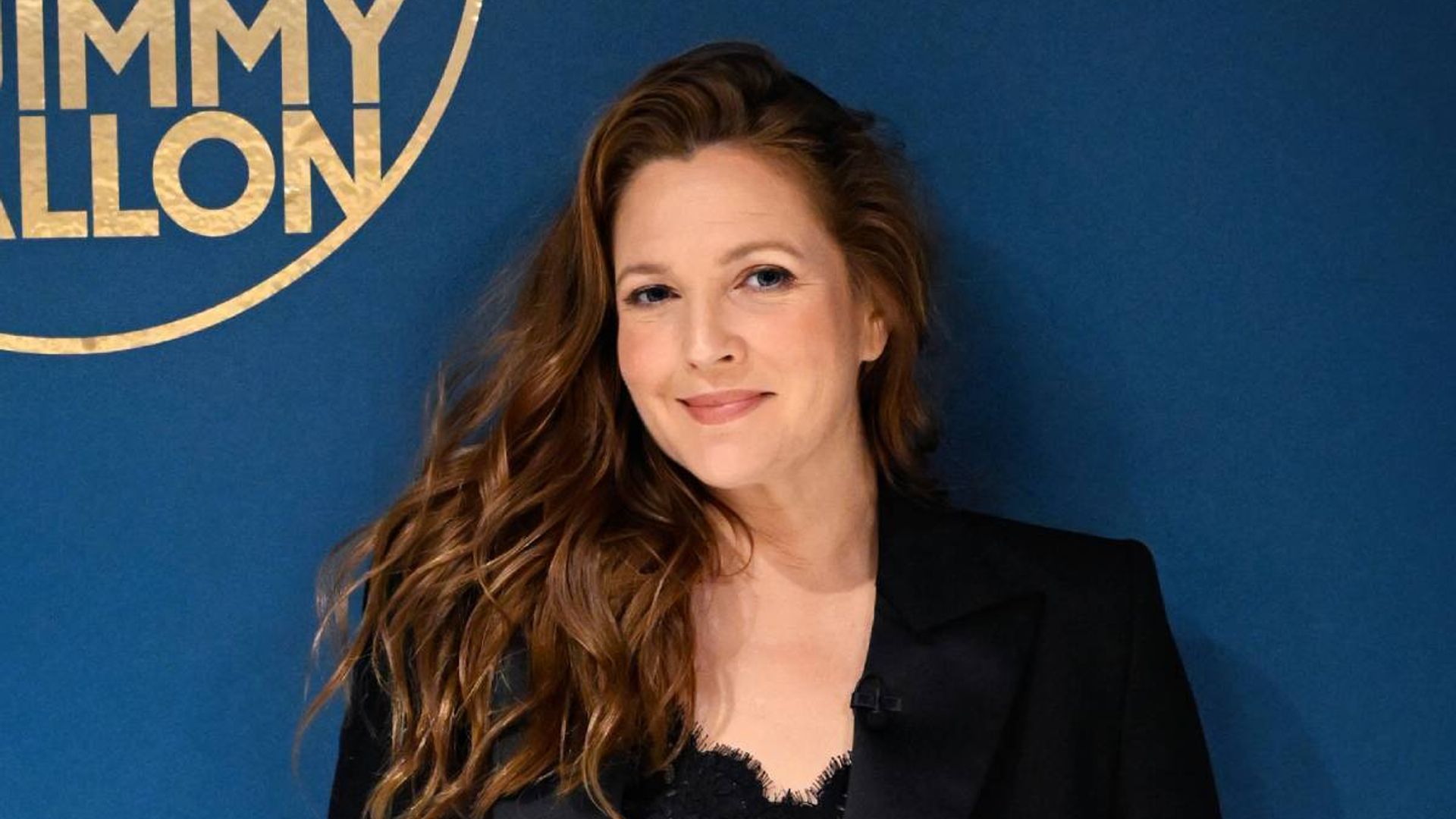 Drew Barrymore commemorates end of an era with star-studded night out ...