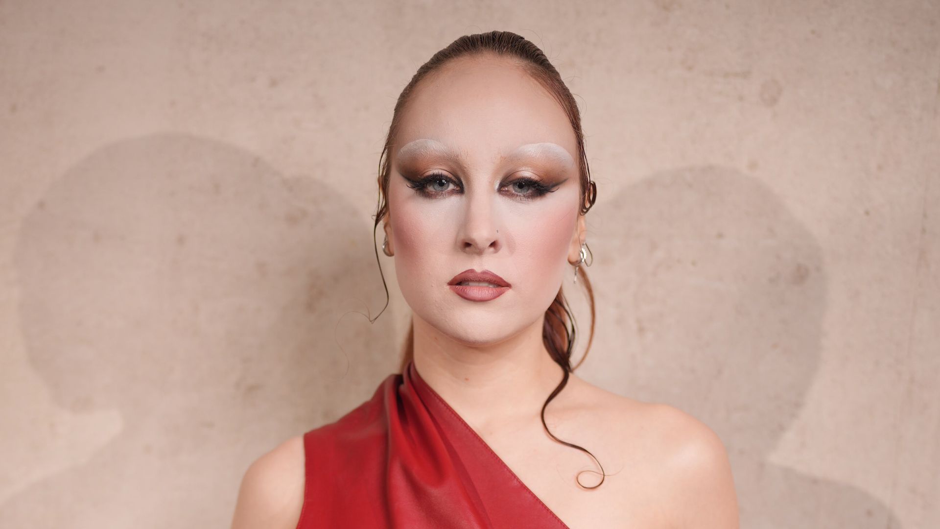 Meet Chappell Roan's mirror-image mom, devoted dad and three unique ...