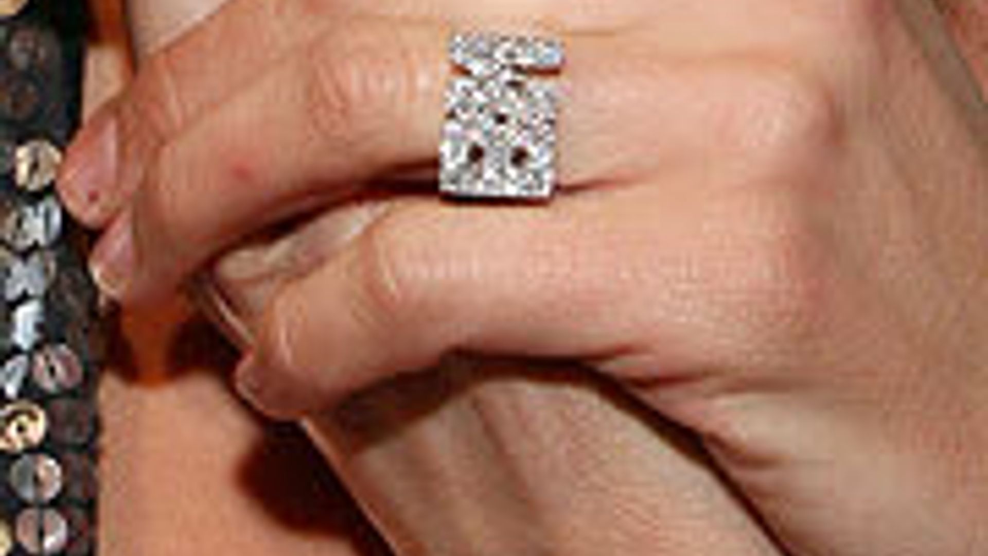 Loved-up Paris Hilton wears her heart on her ring finger | HELLO!