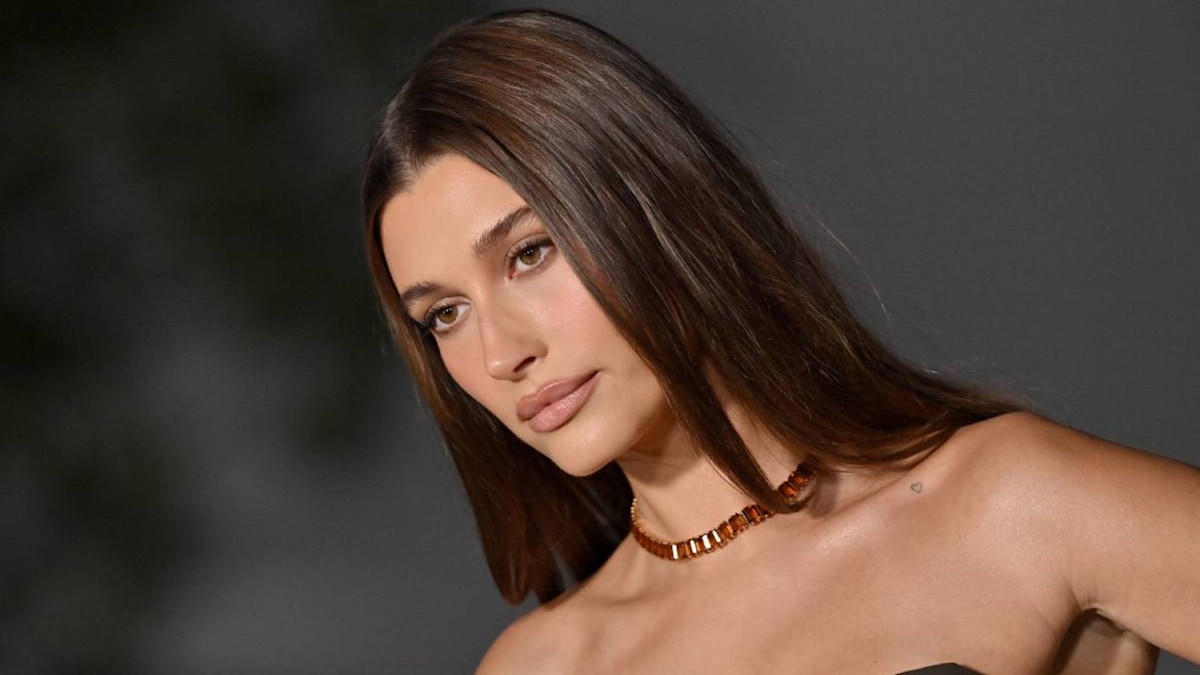 Hailey Bieber ushers change of season with dramatic hair transformation ...