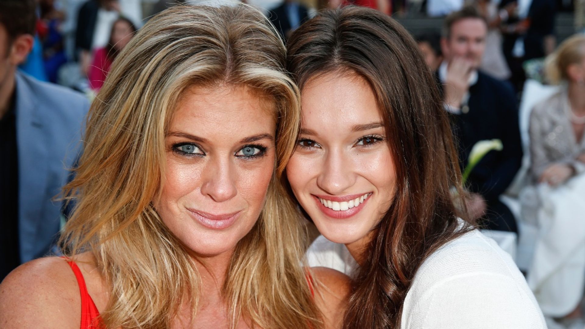 Rod Stewart's model daughter sparks reaction in rare appearance with ...