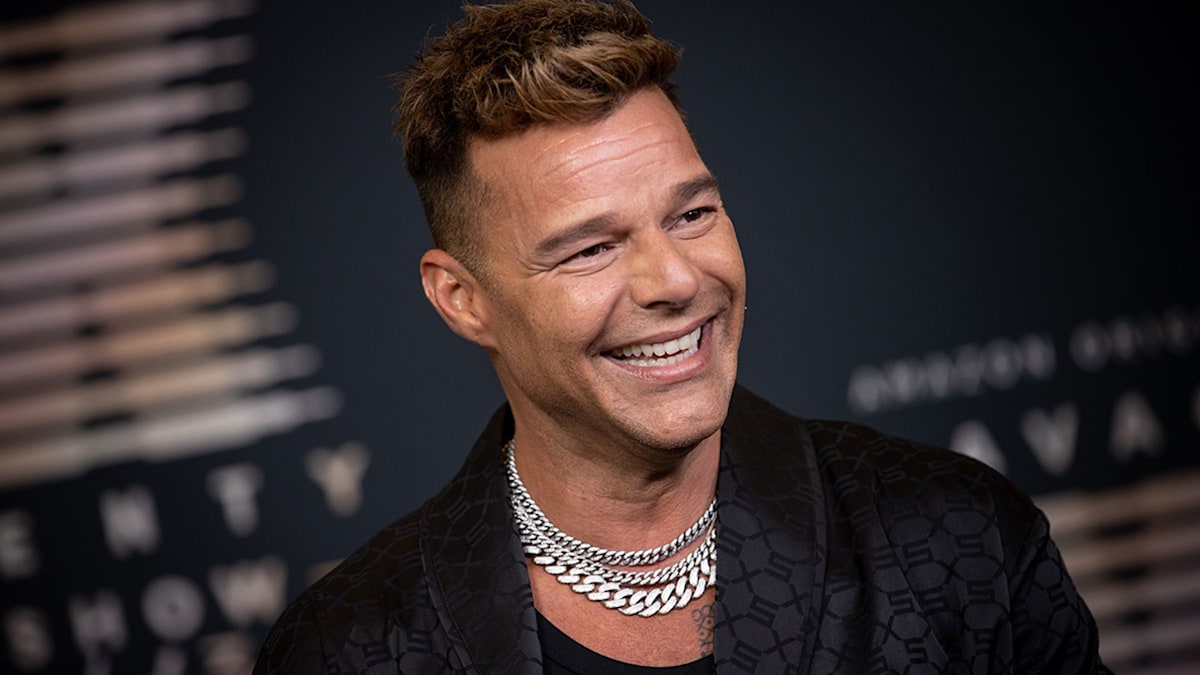 Ricky Martin melts hearts with rare photo of husband Jwan inside ...