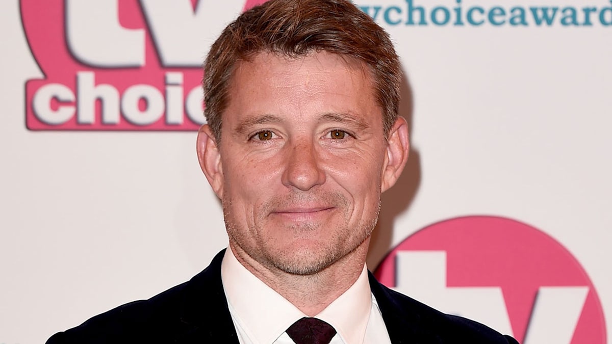 Ben Shephard shares extremely rare childhood photo with lookalike mum ...