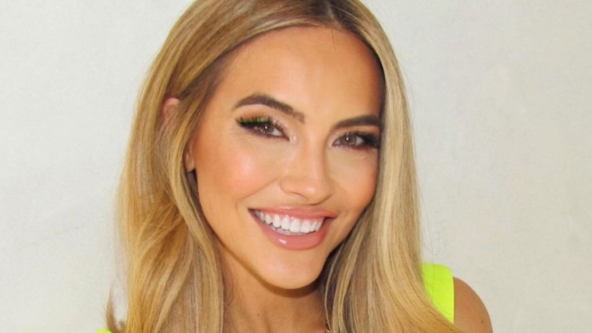 Chrishell Stause’s foundation always looks incredible on Selling Sunset ...