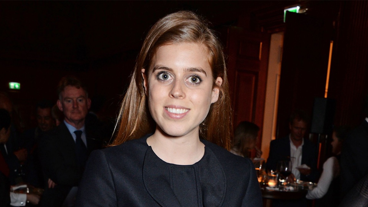 Princess Beatrice divides opinion with romantic frilled dress on ...