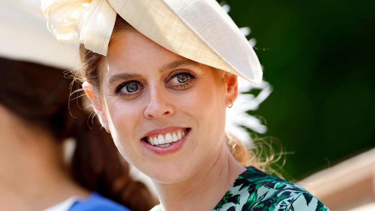 Princess Beatrice wears secret wedding guest dress - and a crown like ...