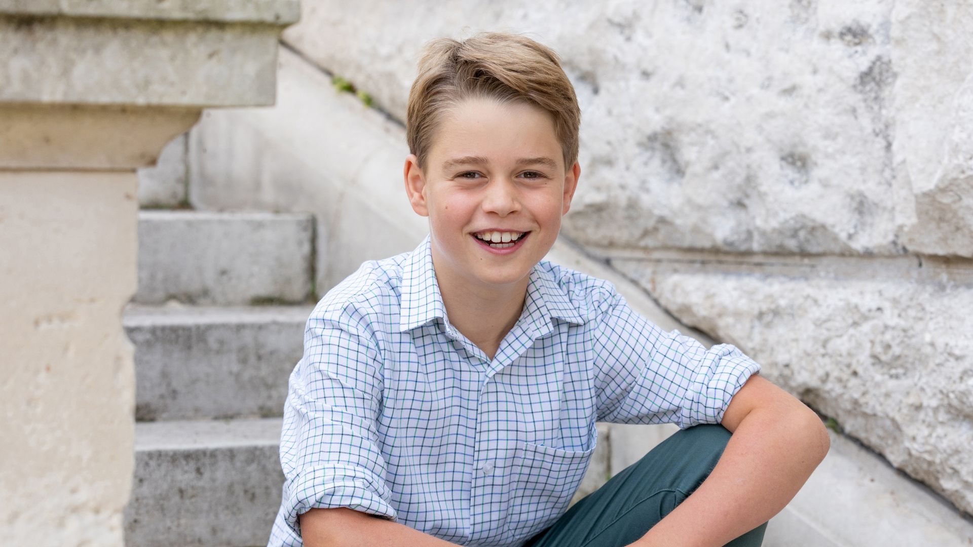 Prince George looks all grown-up as he beams in new portrait for 10th ...