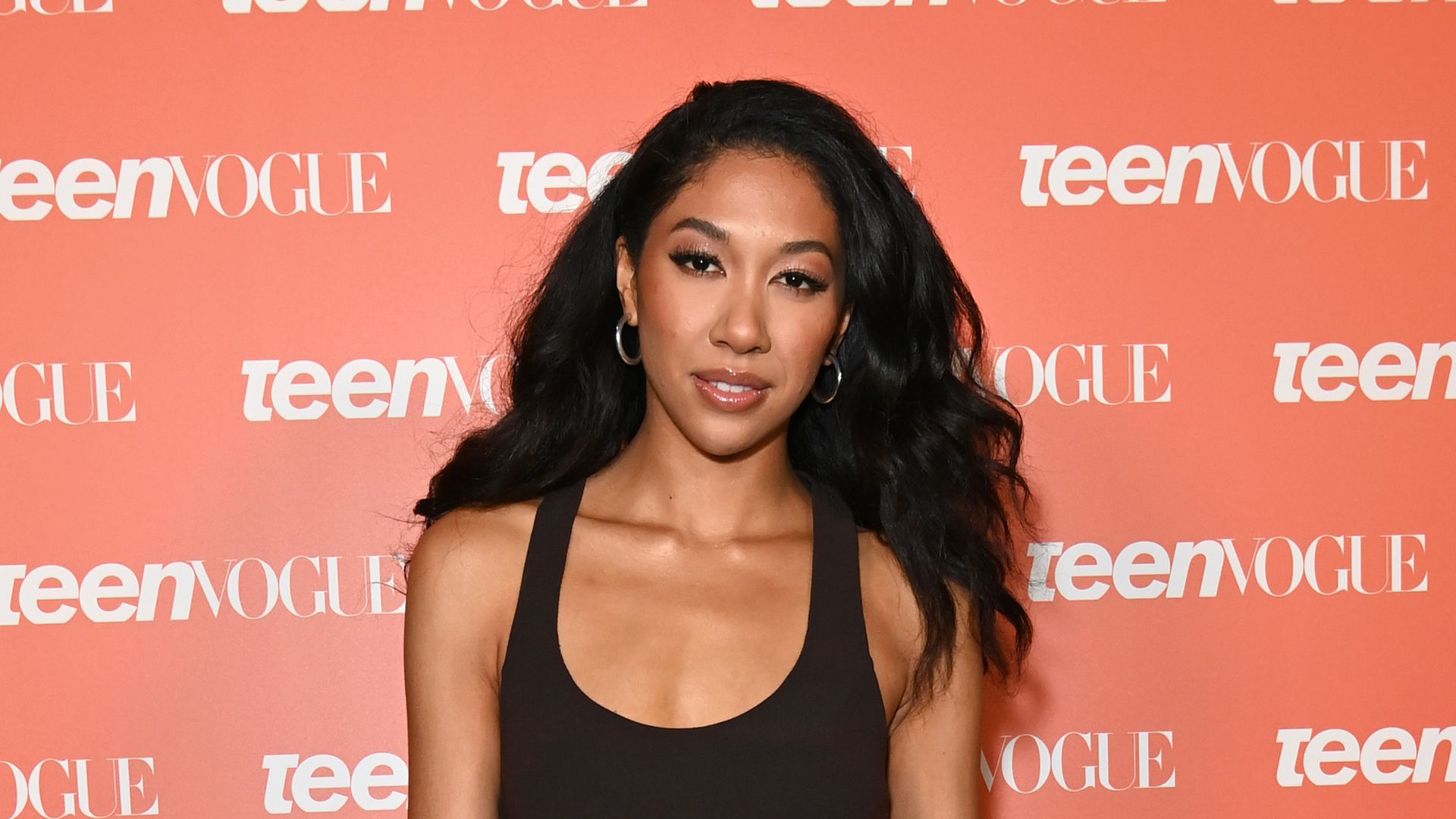 Aoki Lee Simmons, 21, 'splits' from Vittorio Assaf, 65, days after steamy kissing photos | HELLO!