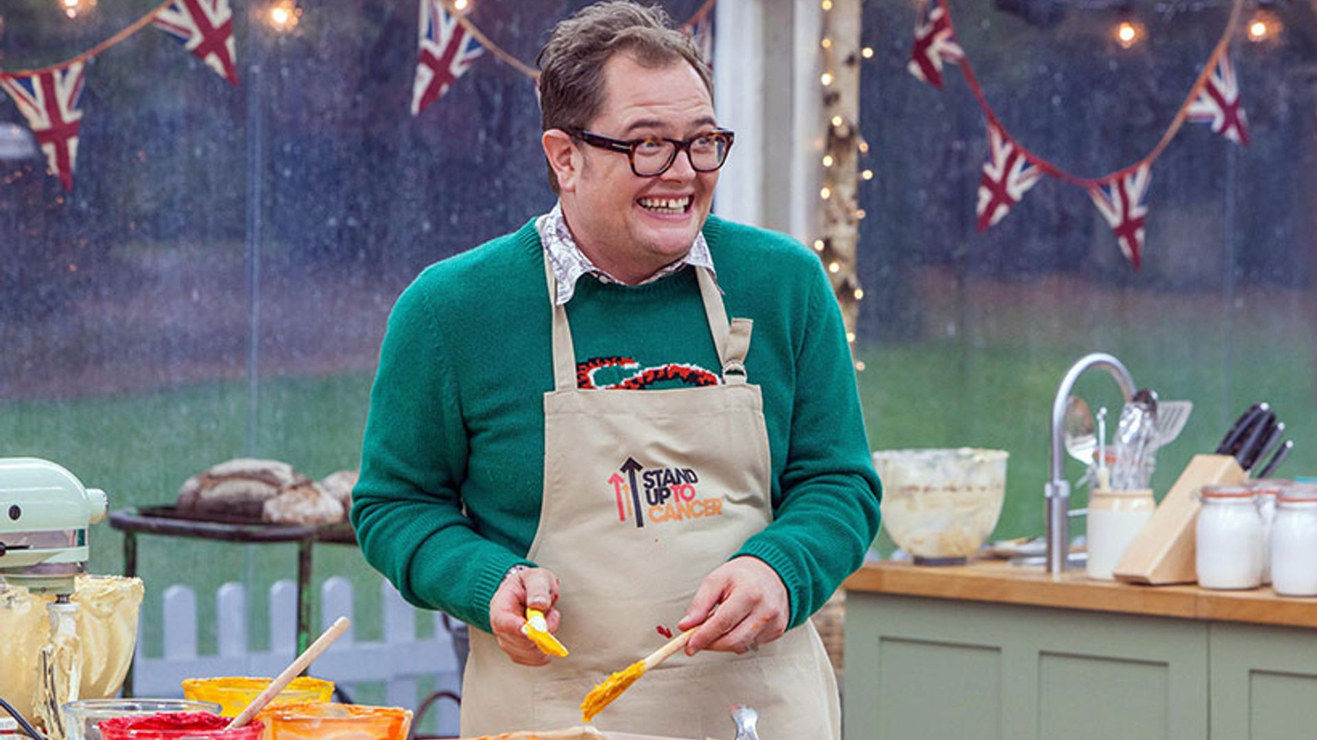 Alan Carr has viewers in tears of laughter during The Great Celebrity ...