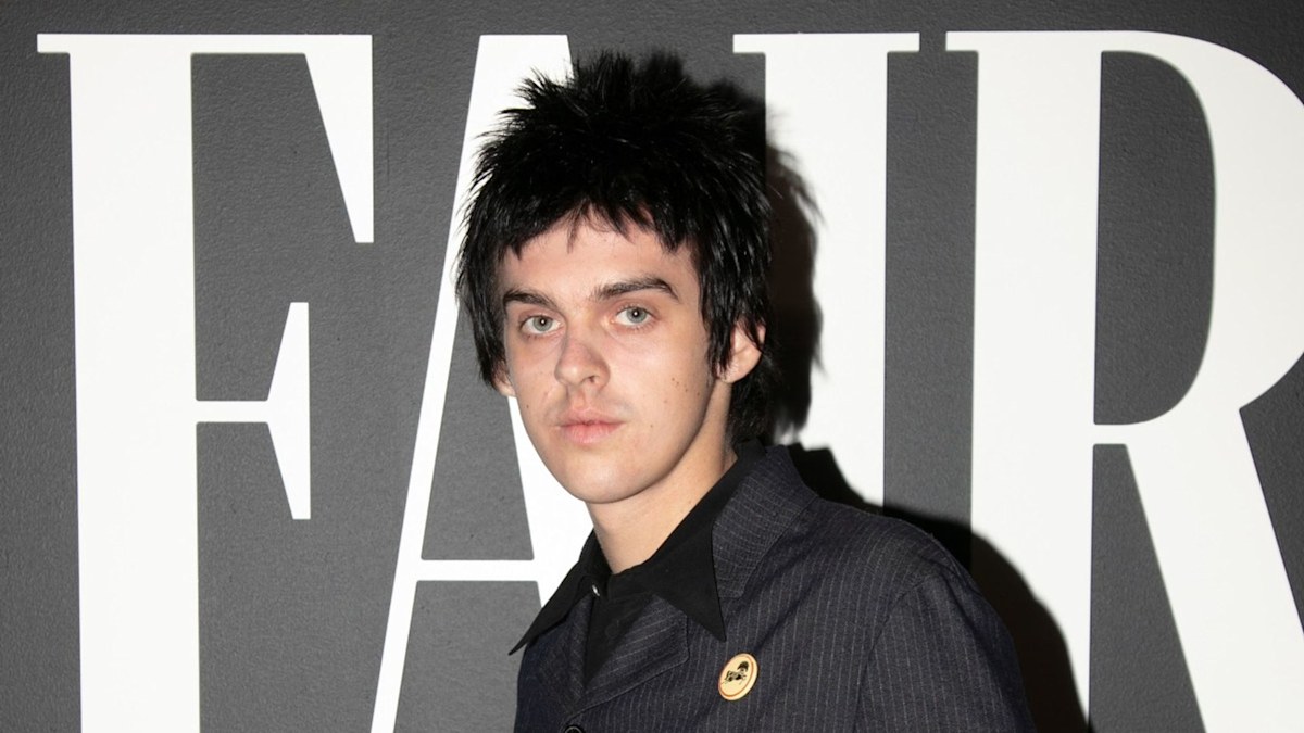 School for Good and Evil film star Earl has very famous parents ...