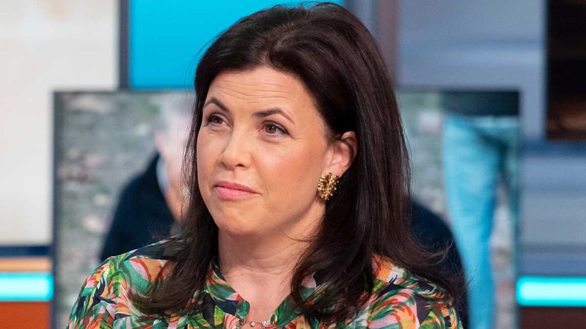 Kirstie Allsopps Fans In Disbelief After Household Accident Fans Are