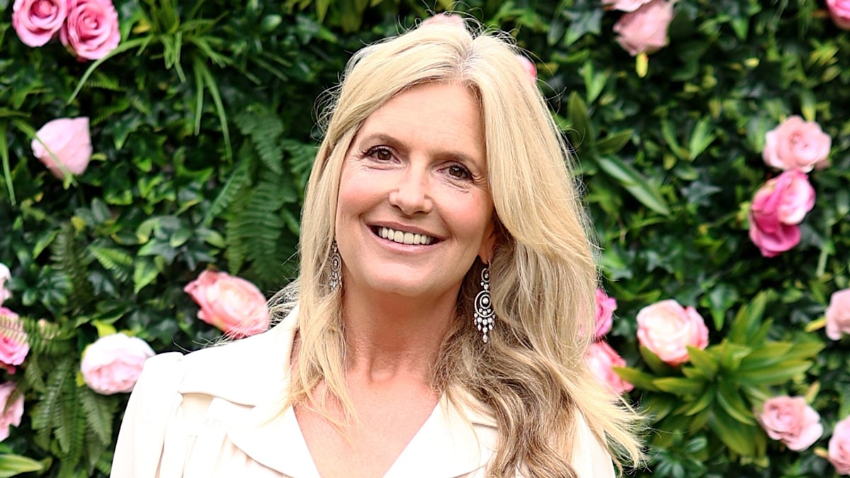 Penny Lancaster Is A Vision In Flattering Bridal White V Neck Dress Hello