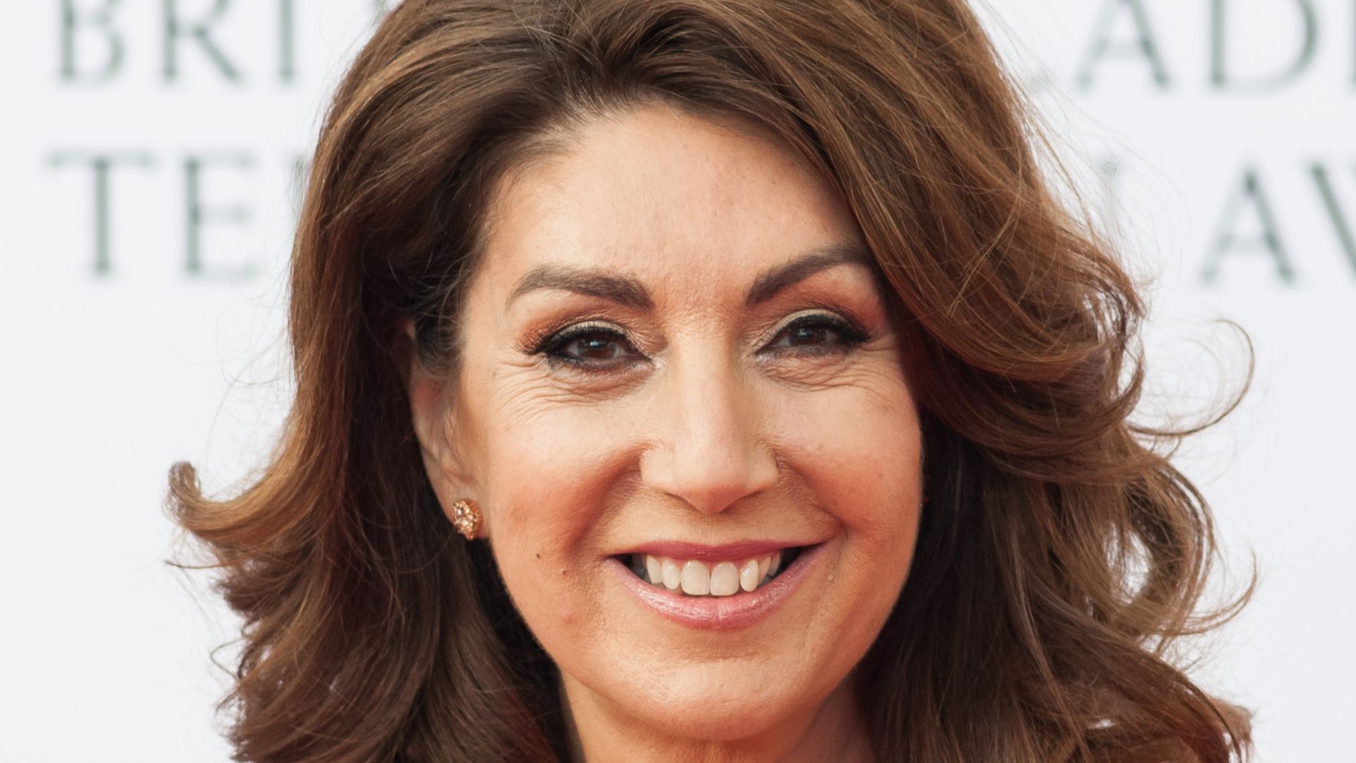 Loose Women's Jane McDonald causes a stir with latest beachside photos ...