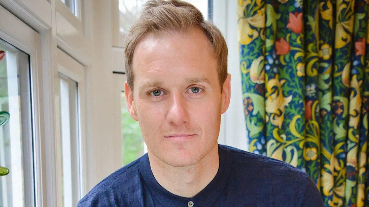 Dan Walker forced to clarify the reason behind shock BBC exit with ...