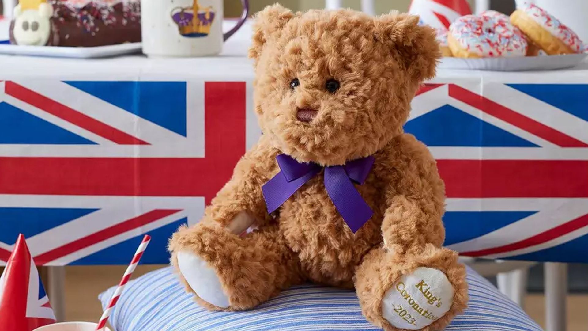 8 royal teddy bears for the Coronation: Collectible bears from Harrods ...