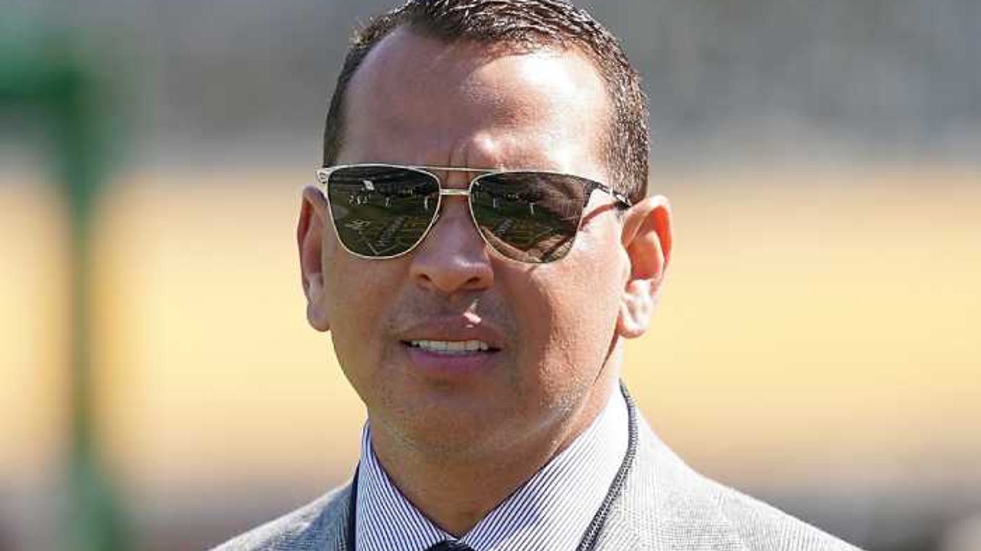 Alex Rodriguez broke down in tears as he read emotional letter to ...