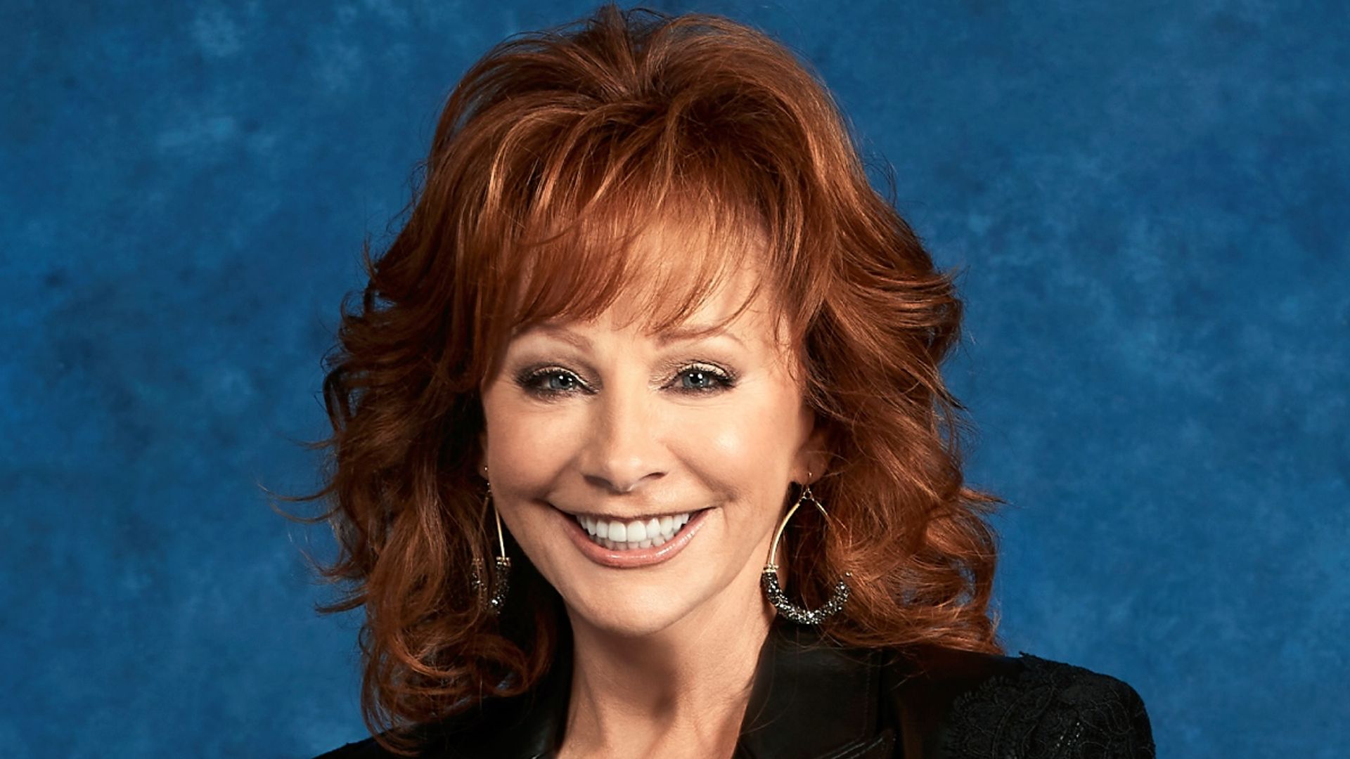 Reba McEntire, 66, divides fans with red-hot looks as she counts down ...