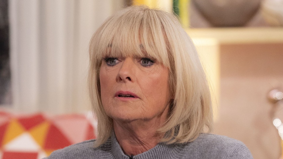 Jane Moore's 5-word verdict on 'heartbreak' after split from ex-husband ...
