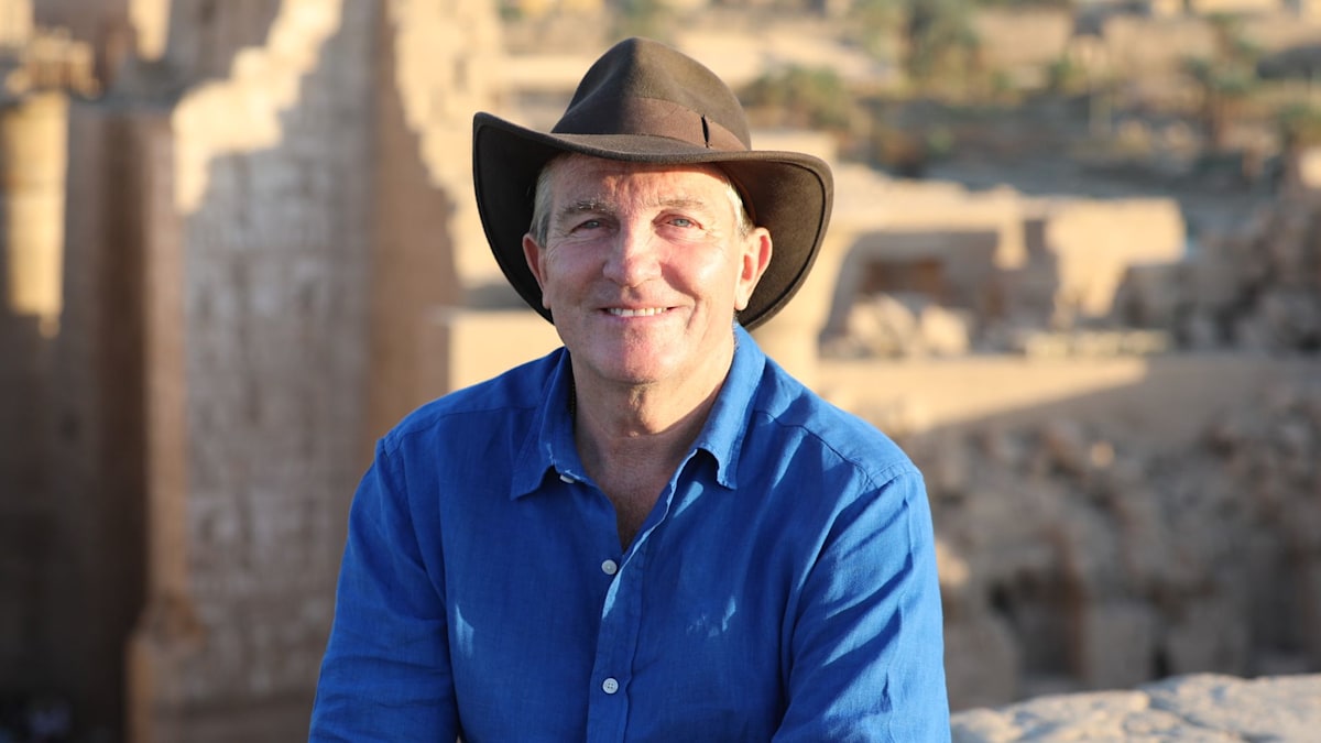 Bradley Walsh has viewers saying the same thing after new show's debut ...