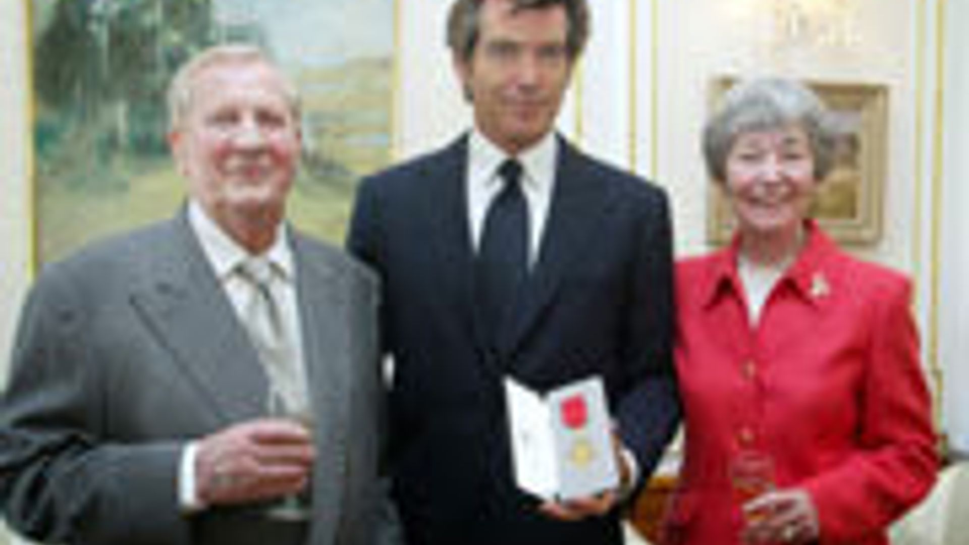 pierce brosnan, COMMANDER BOND BECOMES AN OFFICER OF THE | HELLO!