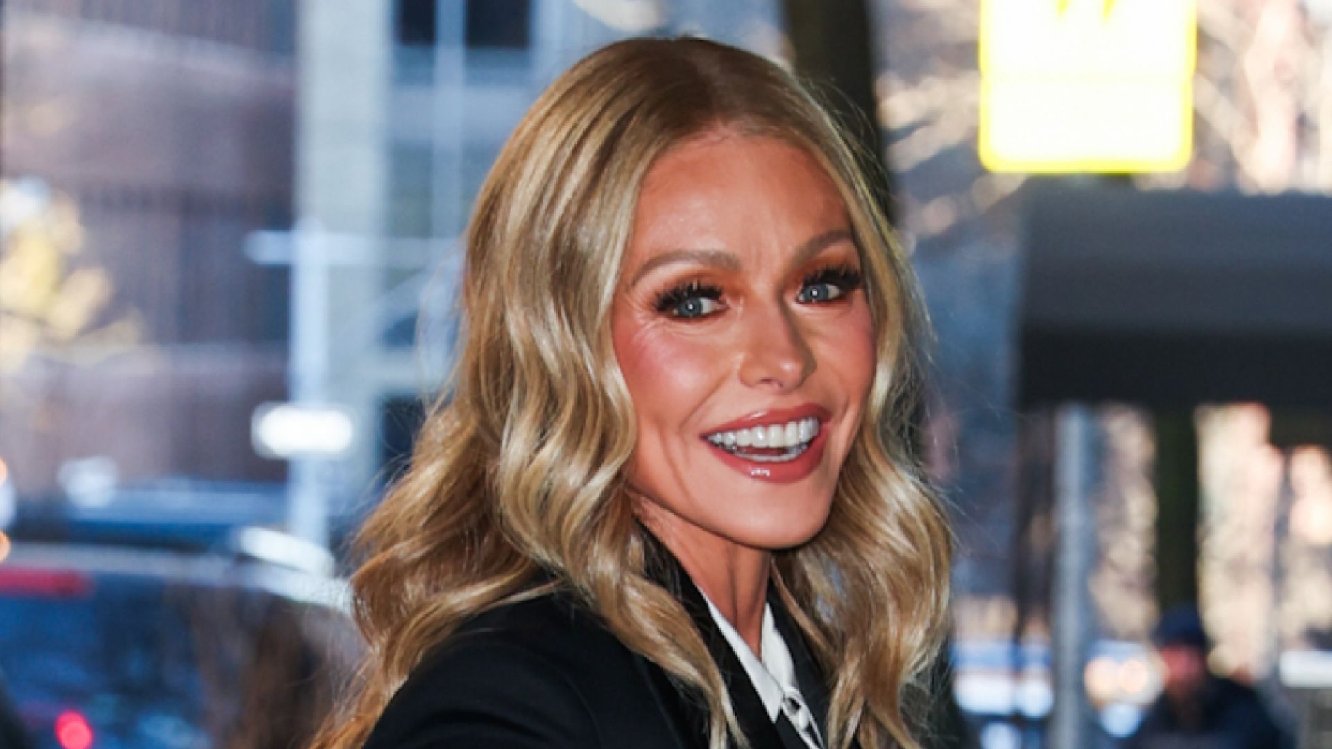 Kelly Ripa's mom is her twin in glamorous family photograph | HELLO!