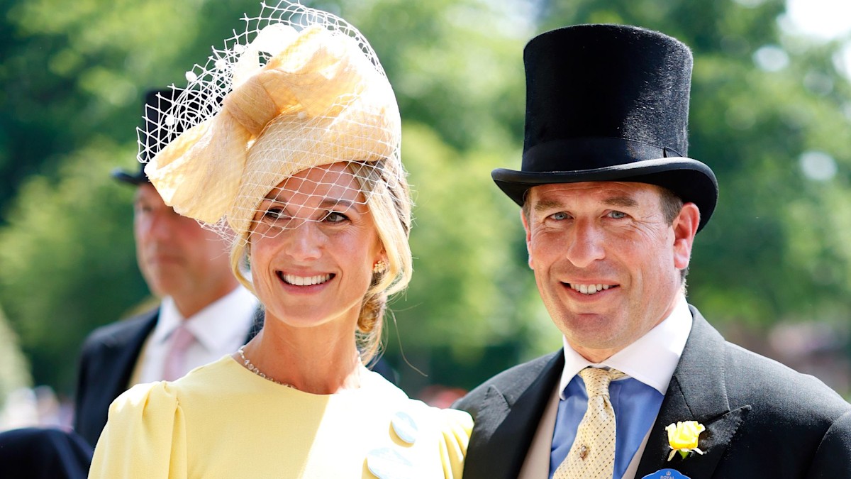 Harriet Sperling's engagement ring displays Peter Phillips 'connection ...