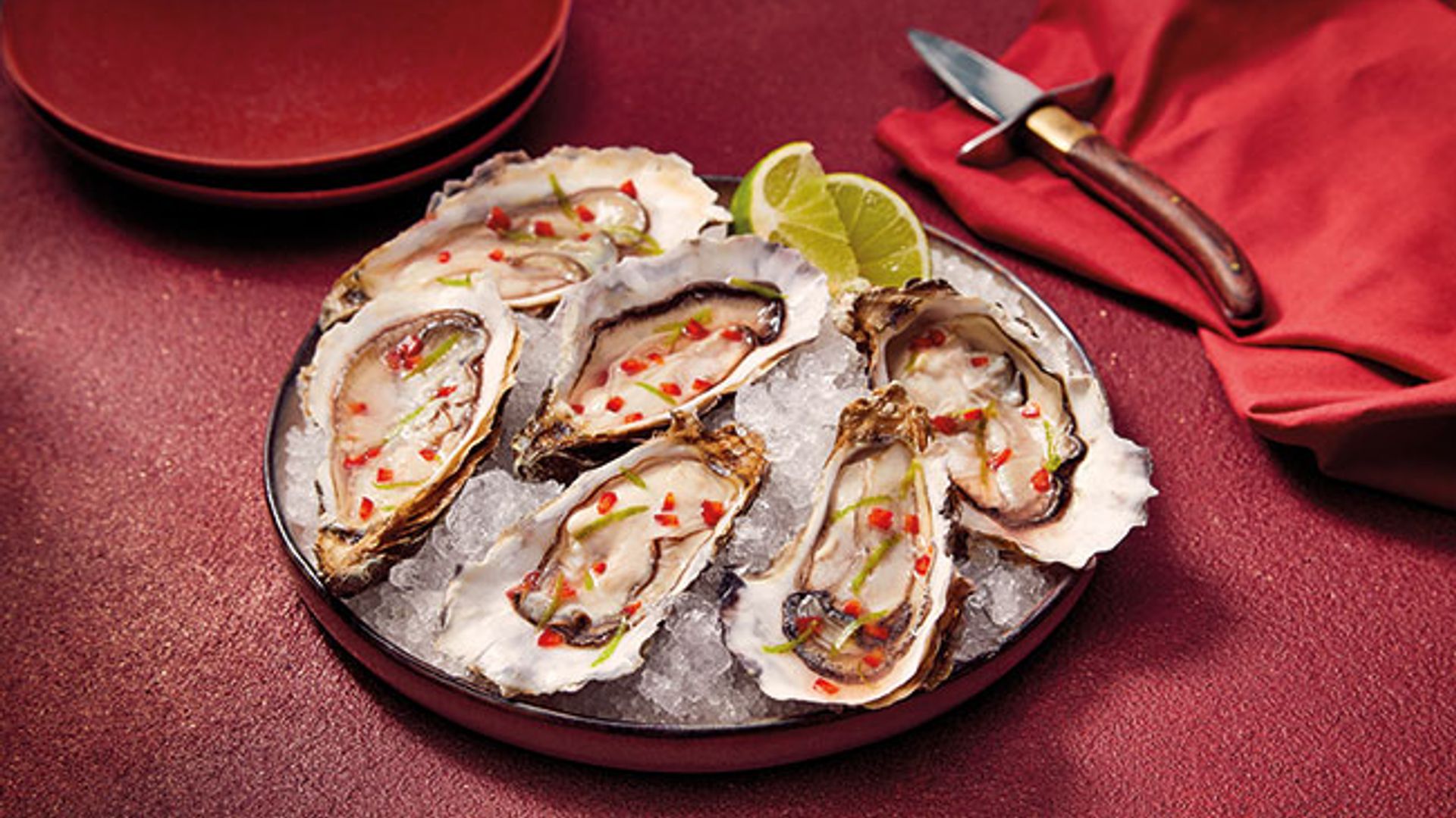 Oysters and champagne… one fabulous last feast for Floyd | HELLO!