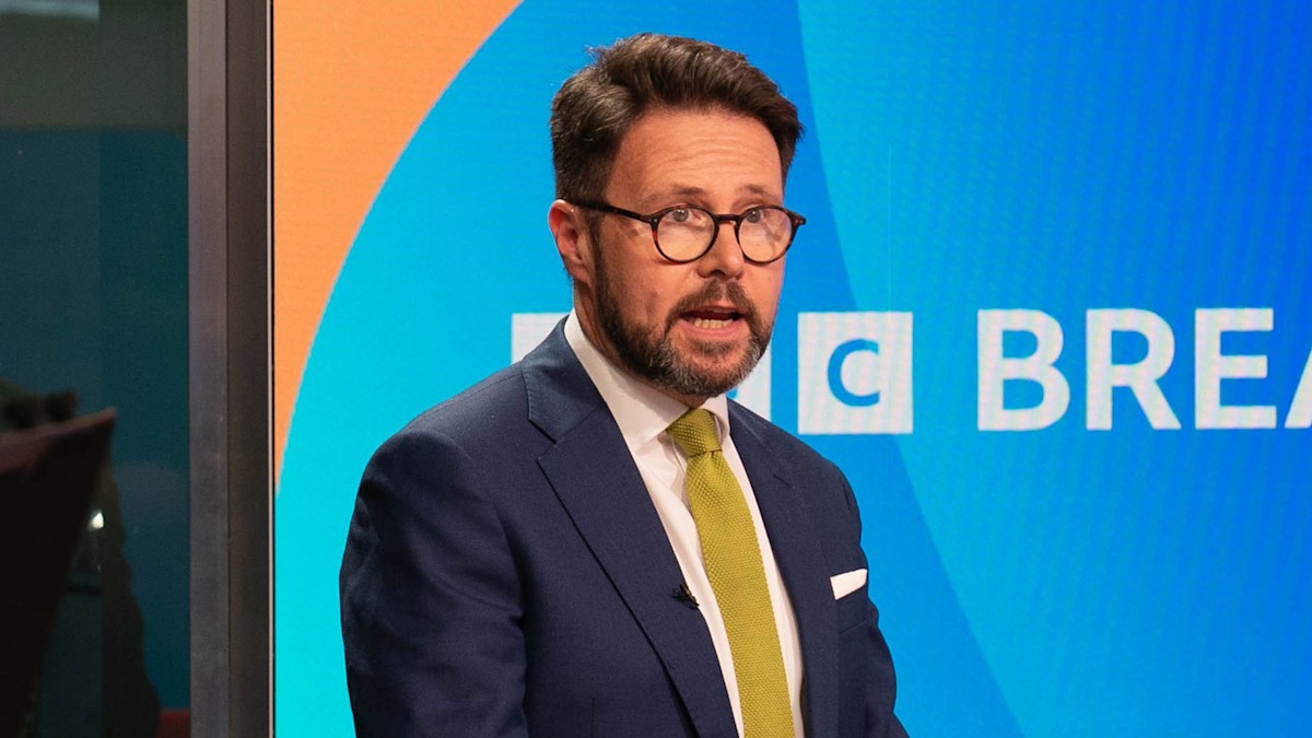 BBC Breakfast's Jon Kay reunites with co-star after break from show ...