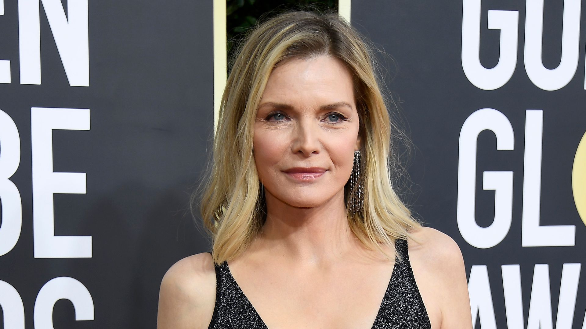 Michelle Pfeiffer's glimpse into decadent kitchen at new home after ...
