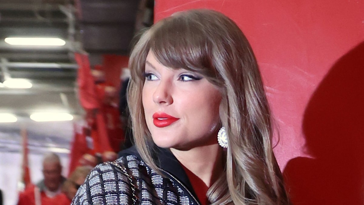 Taylor Swift joins Travis Kelce's family for milestone moment after ...