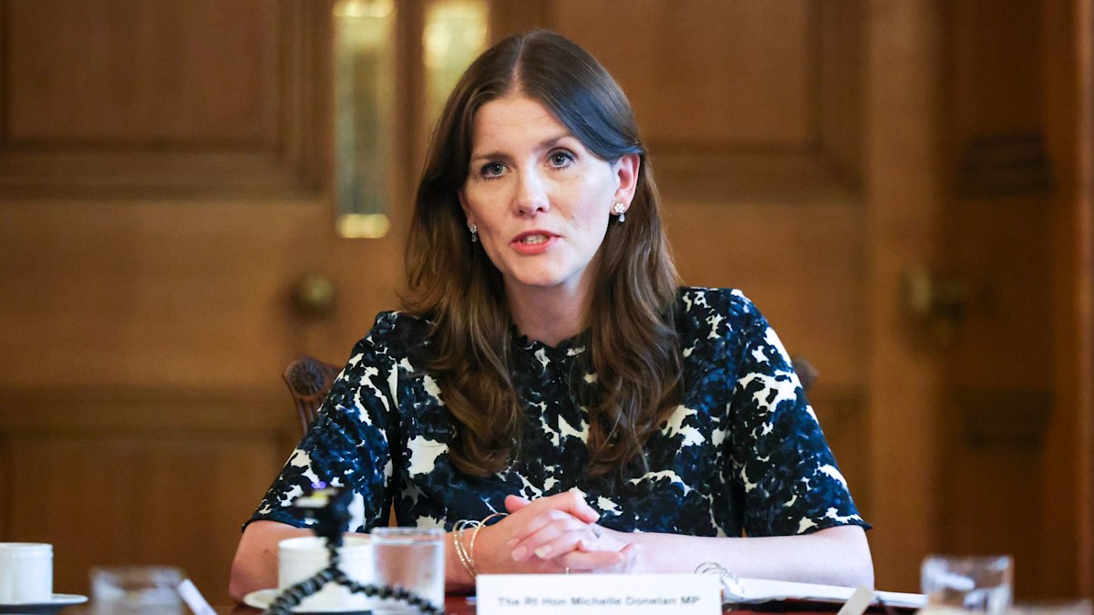 Safer Internet Day: MP Michelle Donelan shares important update with ...