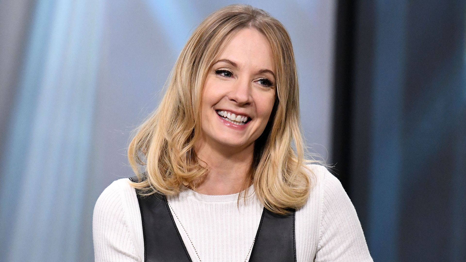 Inside Breathtaking's Joanne Froggatt's love life: from music DJ fiancé ...