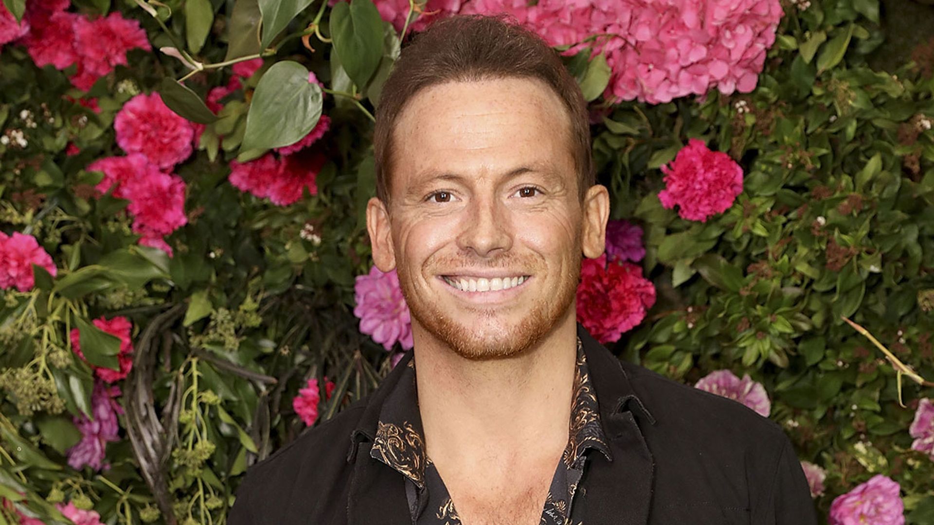 Joe Swash bakes magical cake leaving fans and celebrities alike stunned ...
