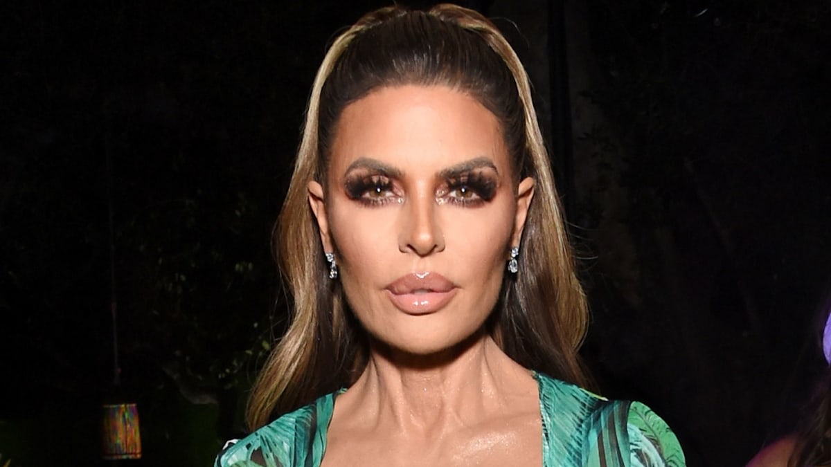 Lisa Rinna leaves fans in awe in the most incredible form-fitting red ...