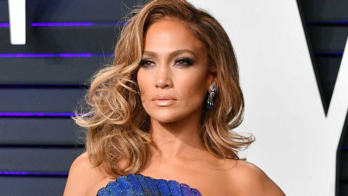 Jennifer Lopez's hourglass figure looks phenomenal in high-cut bodysuit ...