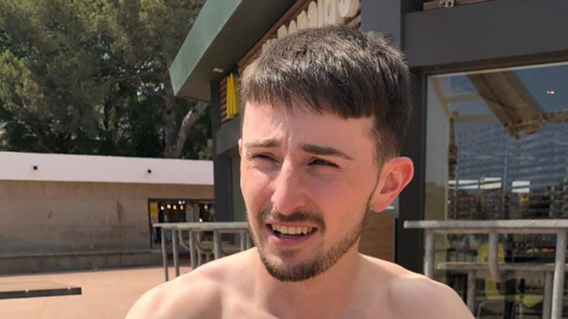 Gogglebox's Pete Sandiford sets the record straight on living situation ...