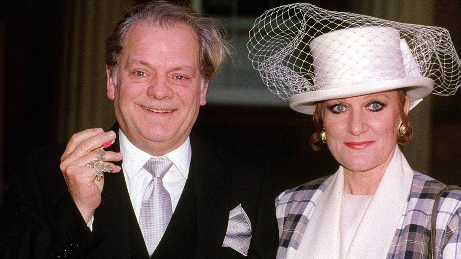 A Touch of Frost: the sad story behind tragic death of David Jason's first love | HELLO!